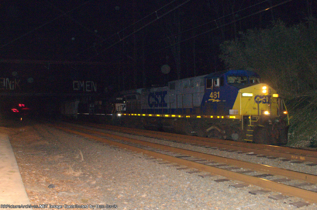 CSX AC44CW 481 leads K040-05